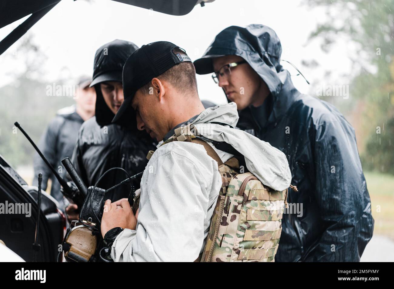 Tactical Air Control Party Airmen from the 1st Air Support Operations ...