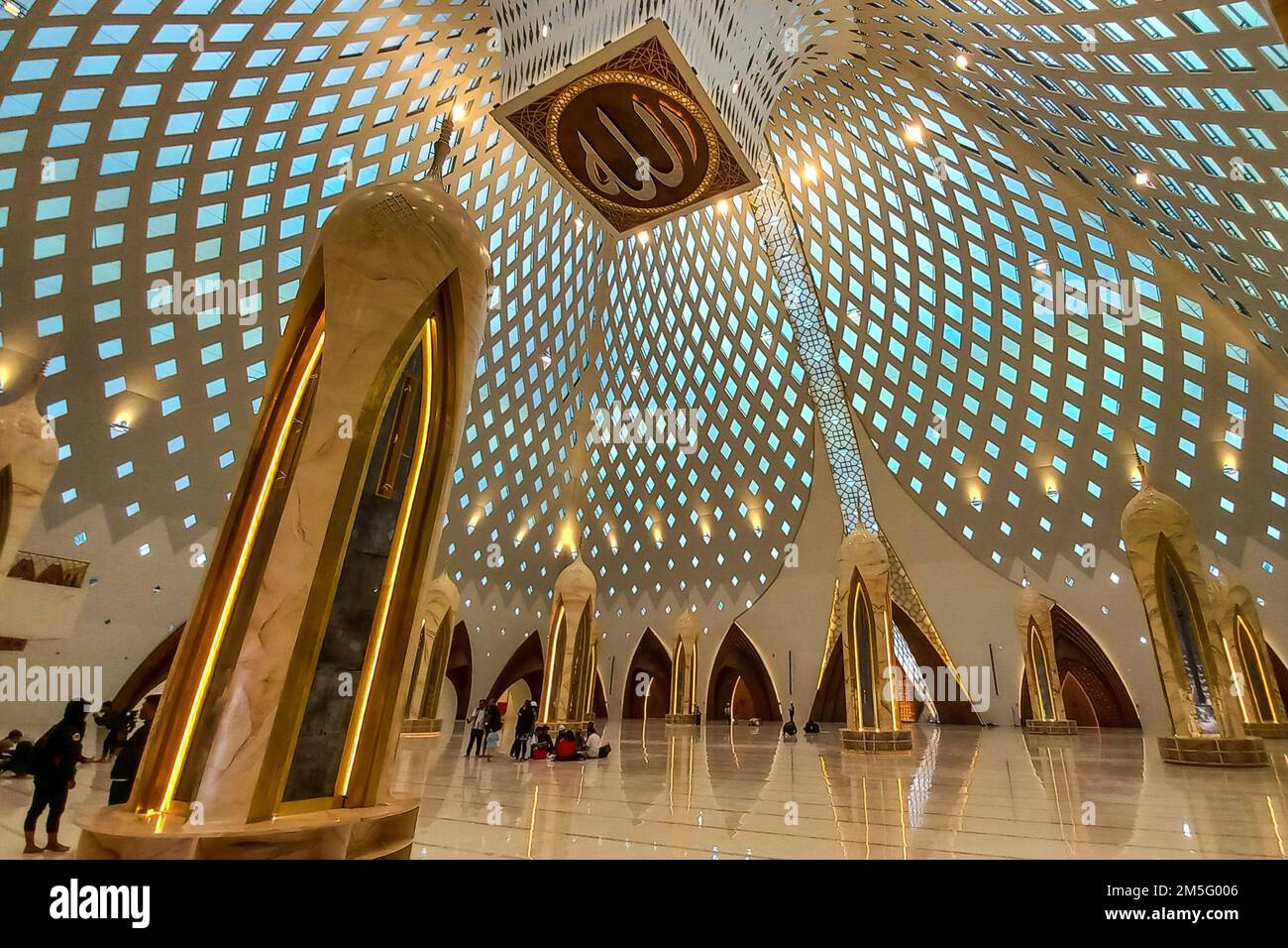 Bandung, Indonesia. 26th Dec, 2022. Interior view of Al Jabbar Mosque ...