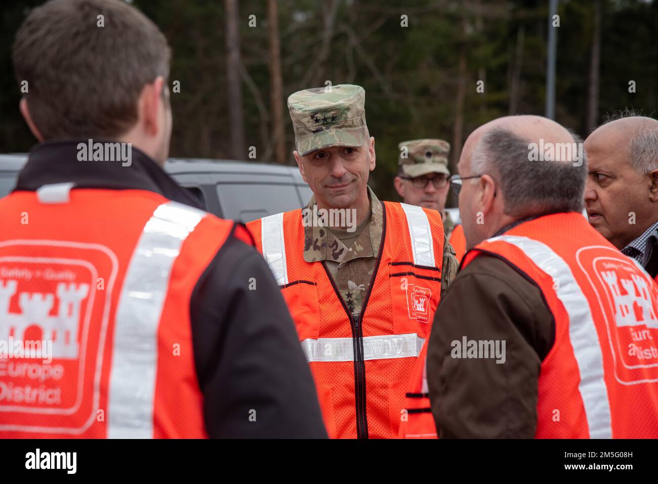 Lt. Gen. Scott A. Spellmon (center), Commanding General of the U.S ...