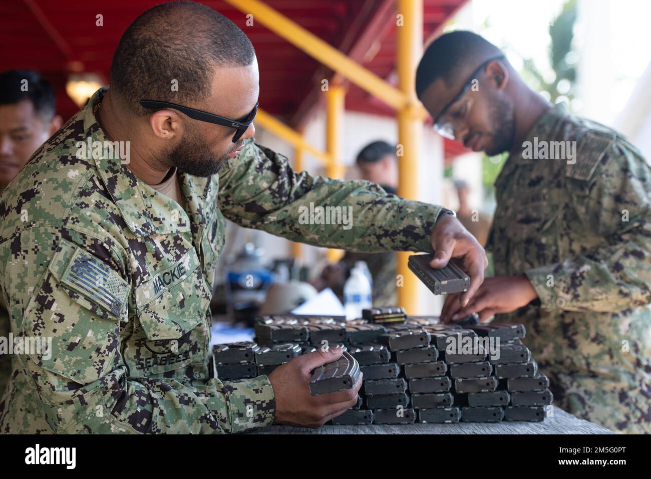 (220315-N-OI810-0501) KEY WEST, Florida (March 15, 2022) Construction ...