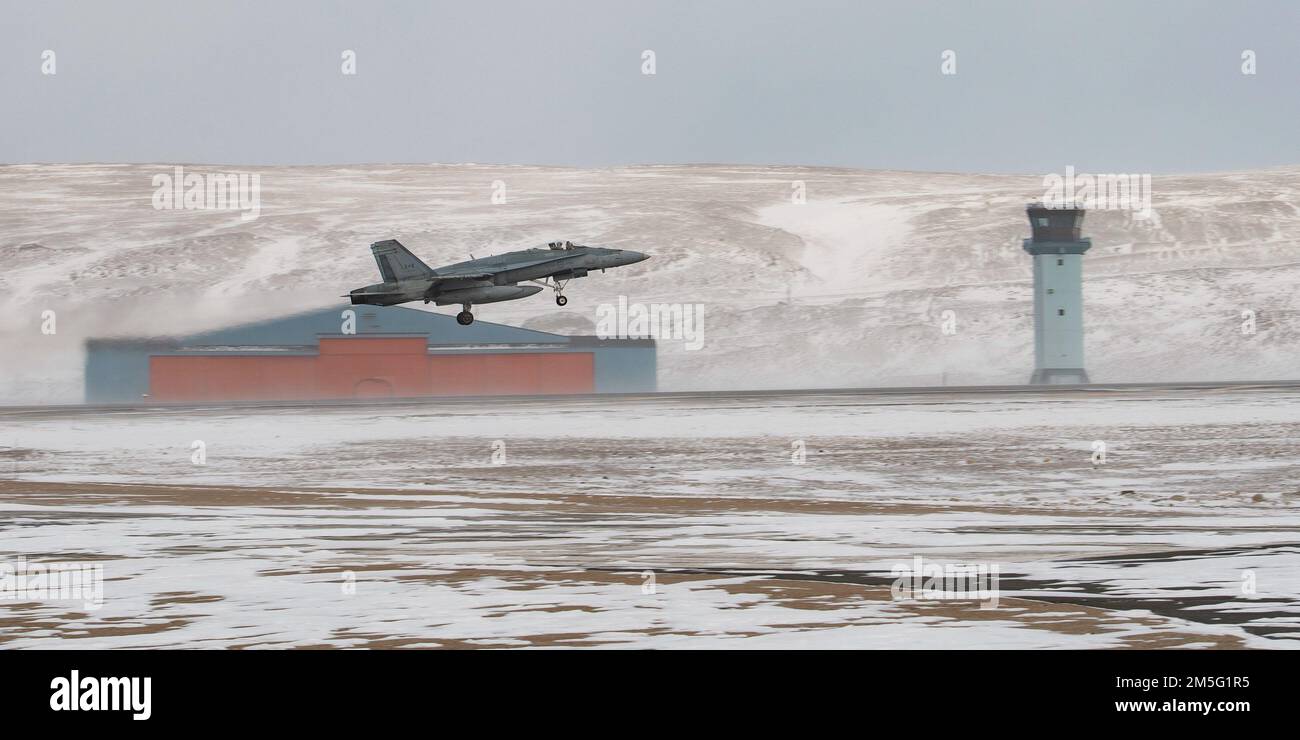 Royal Canadian Air Force CF-18 fighter jets from 425 Squadron departs ...