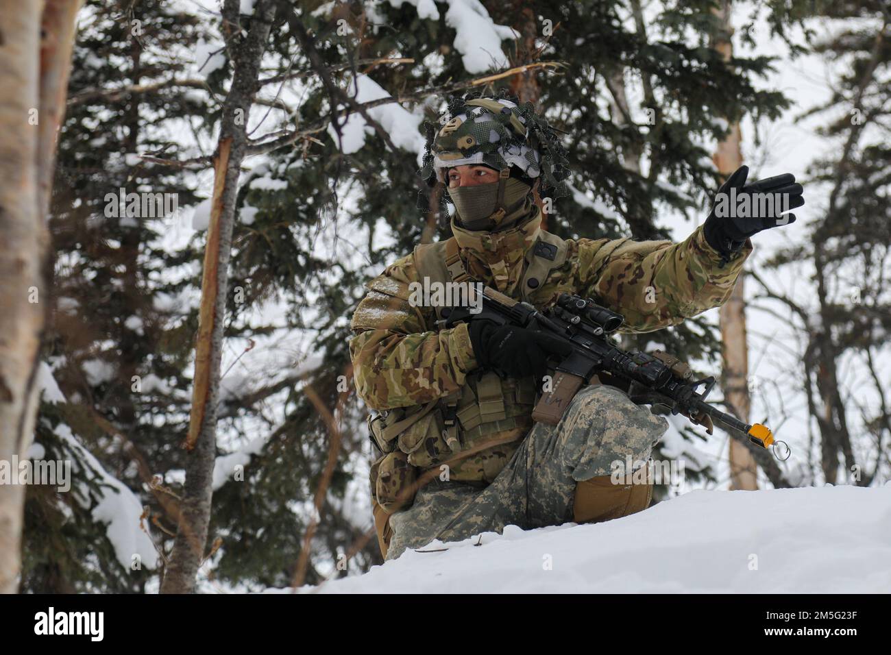 Paratroopers from Comanche Company, 1st Battalion, 501st Parachute ...
