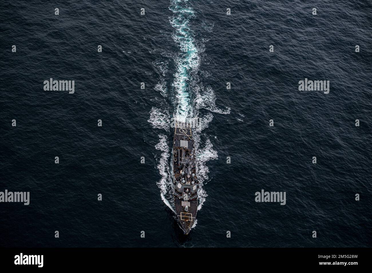 Guided missile destroyer, USS Curtis Wilbur, traverses the Gulf of ...