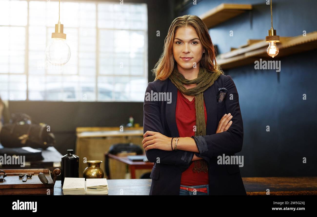 Business owner portrait store hi-res stock photography and images - Alamy