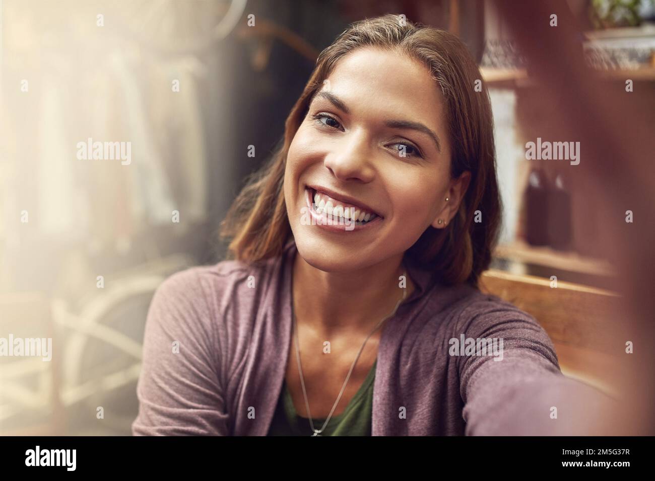 Zoom selfie hi-res stock photography and images - Alamy
