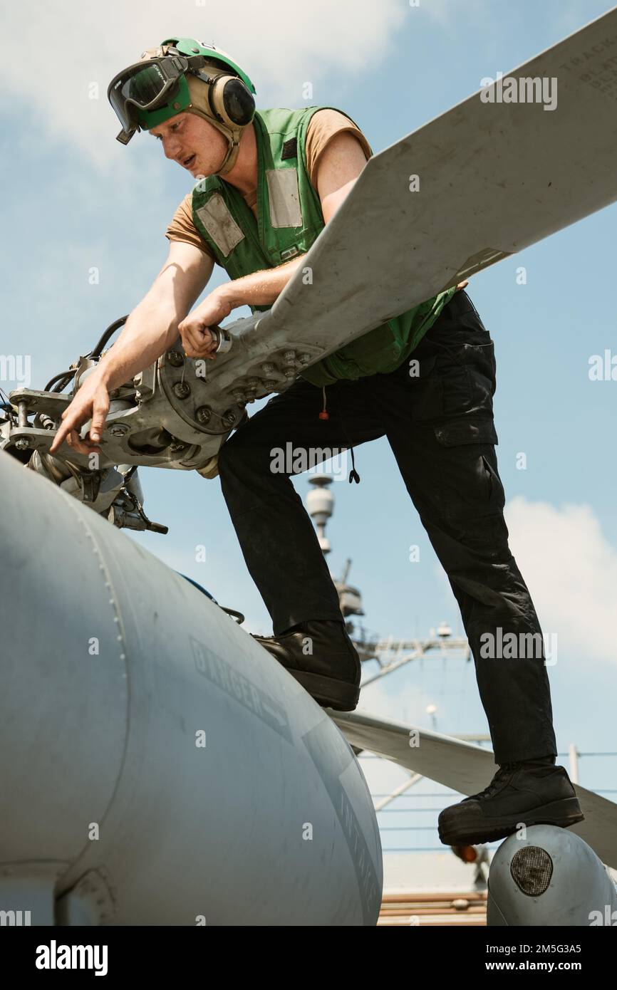 220317-N-TT059-1024 SOUTH CHINA SEA (Mar. 17, 2022) Aviation ...