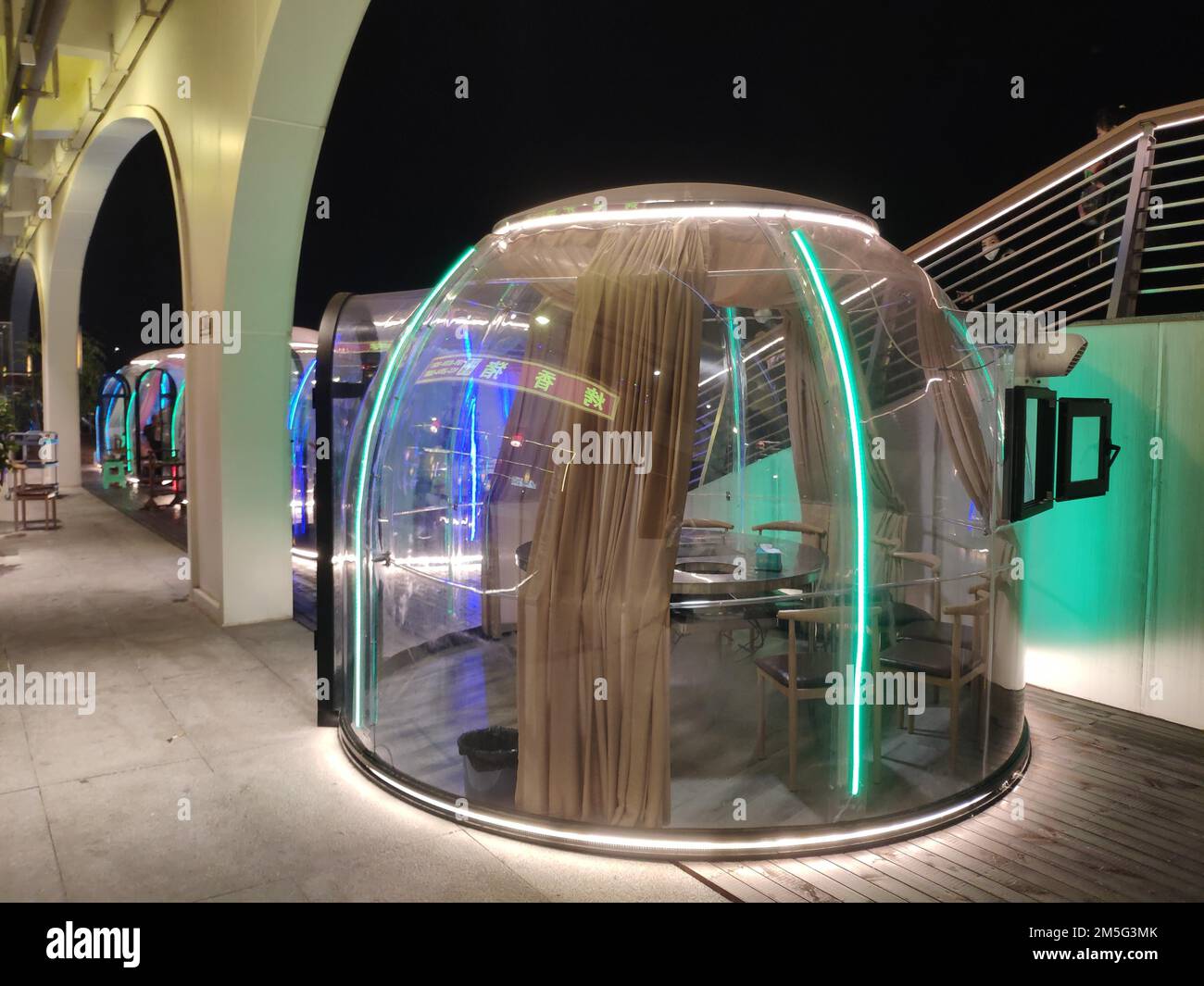 The return-capsule-shaped private rooms of a restaurant attract many ...