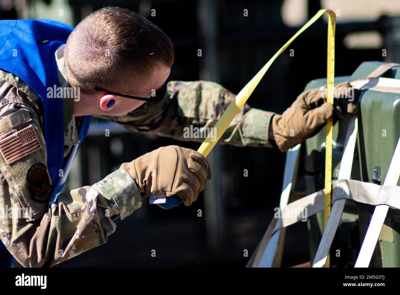 375th logistics readiness squadron hi-res stock photography and images ...