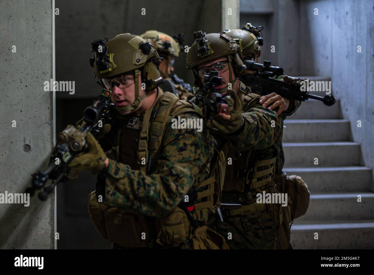 Mout training hi-res stock photography and images - Alamy