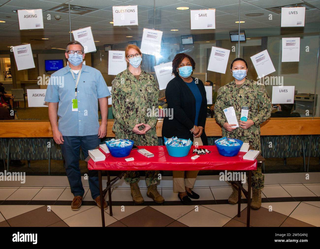 Naval medical center portsmouth hi-res stock photography and images - Alamy
