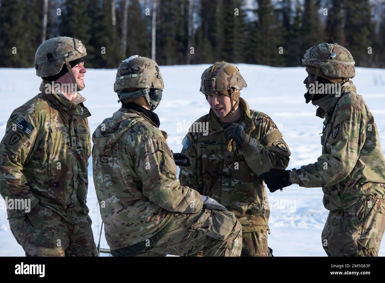 U.S. Army paratroopers assigned to Bravo Battery, 2nd Battalion, 377th Parachute Field Artillery ...