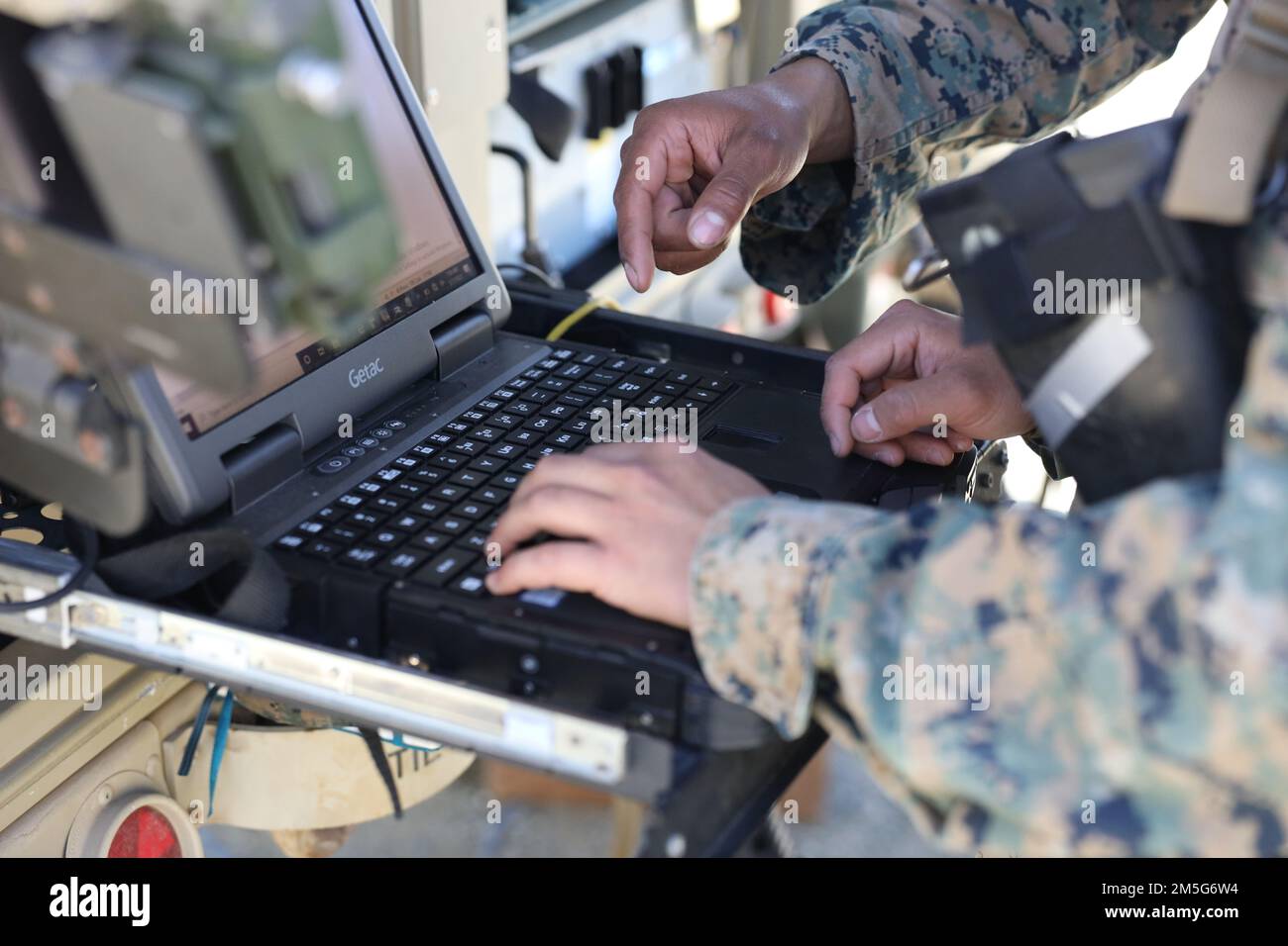 U.S. Marines with 9th Communication Battalion, I Marine Expeditionary ...