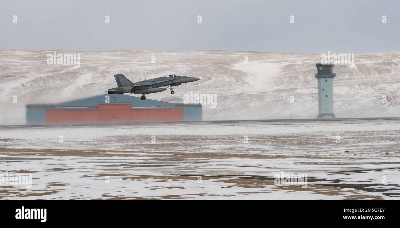 Un avion C-18 de l'escadron 425 de l’aviation royale canadienne (ARC) s ...