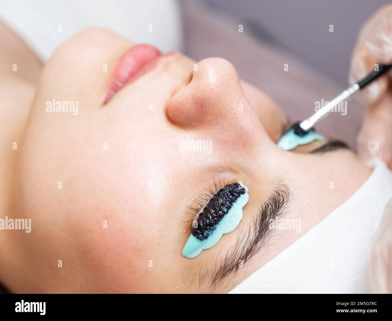 Eyelid paint hi-res stock photography and images - Alamy