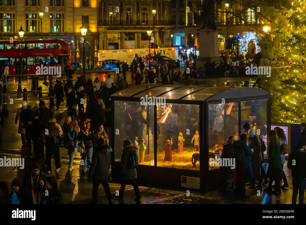 London Embankment and around Trafalgar Square at Christmas Stock Photo ...