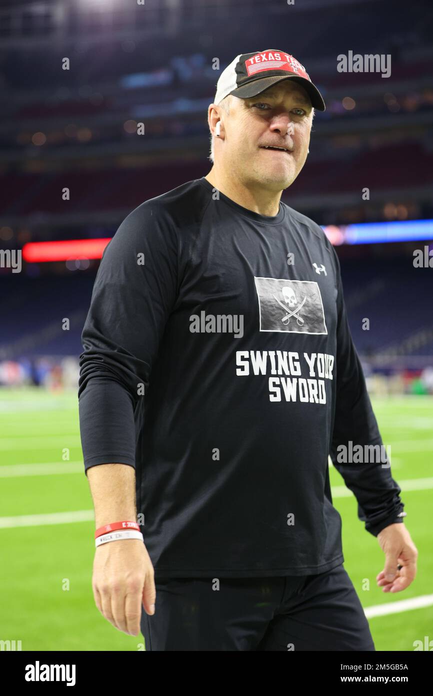 December 28, 2022: Texas Tech head coach Joey McGuire wears a "Swing ...