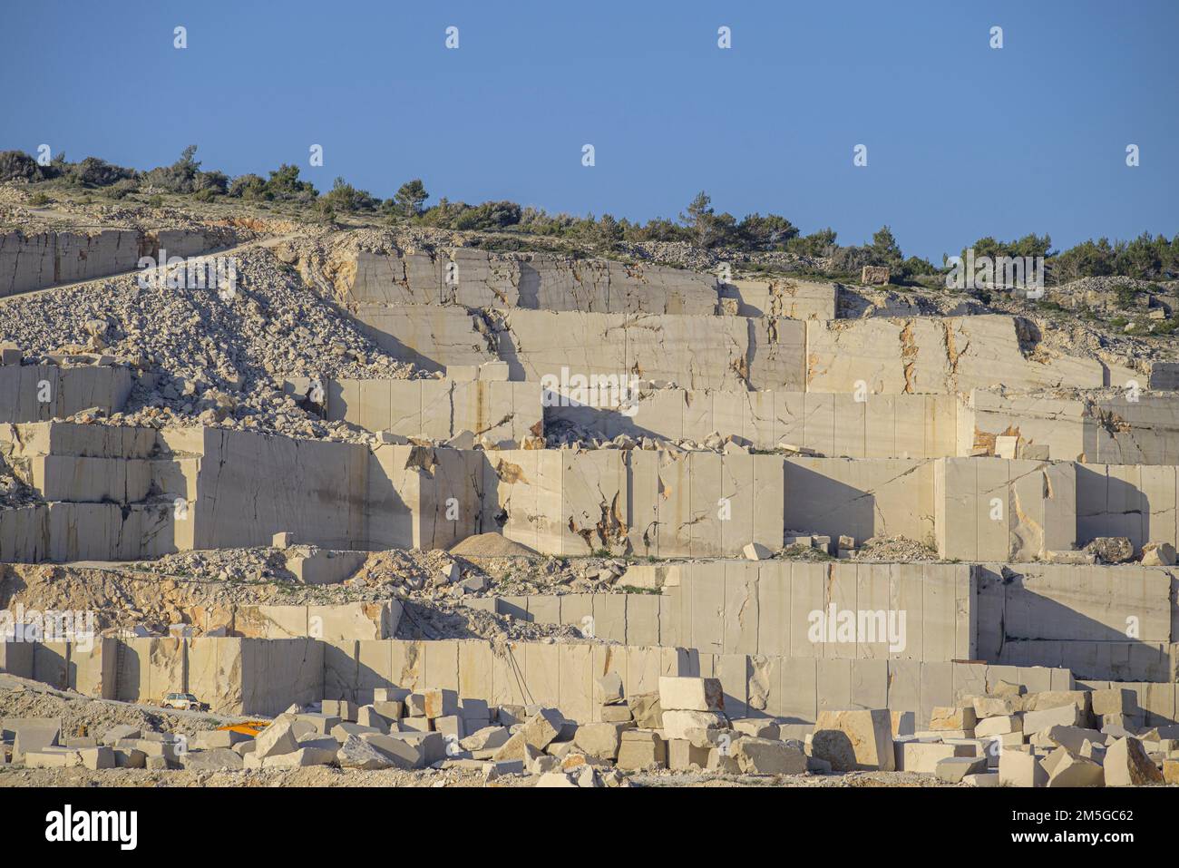 Pucisca quarry hi-res stock photography and images - Alamy