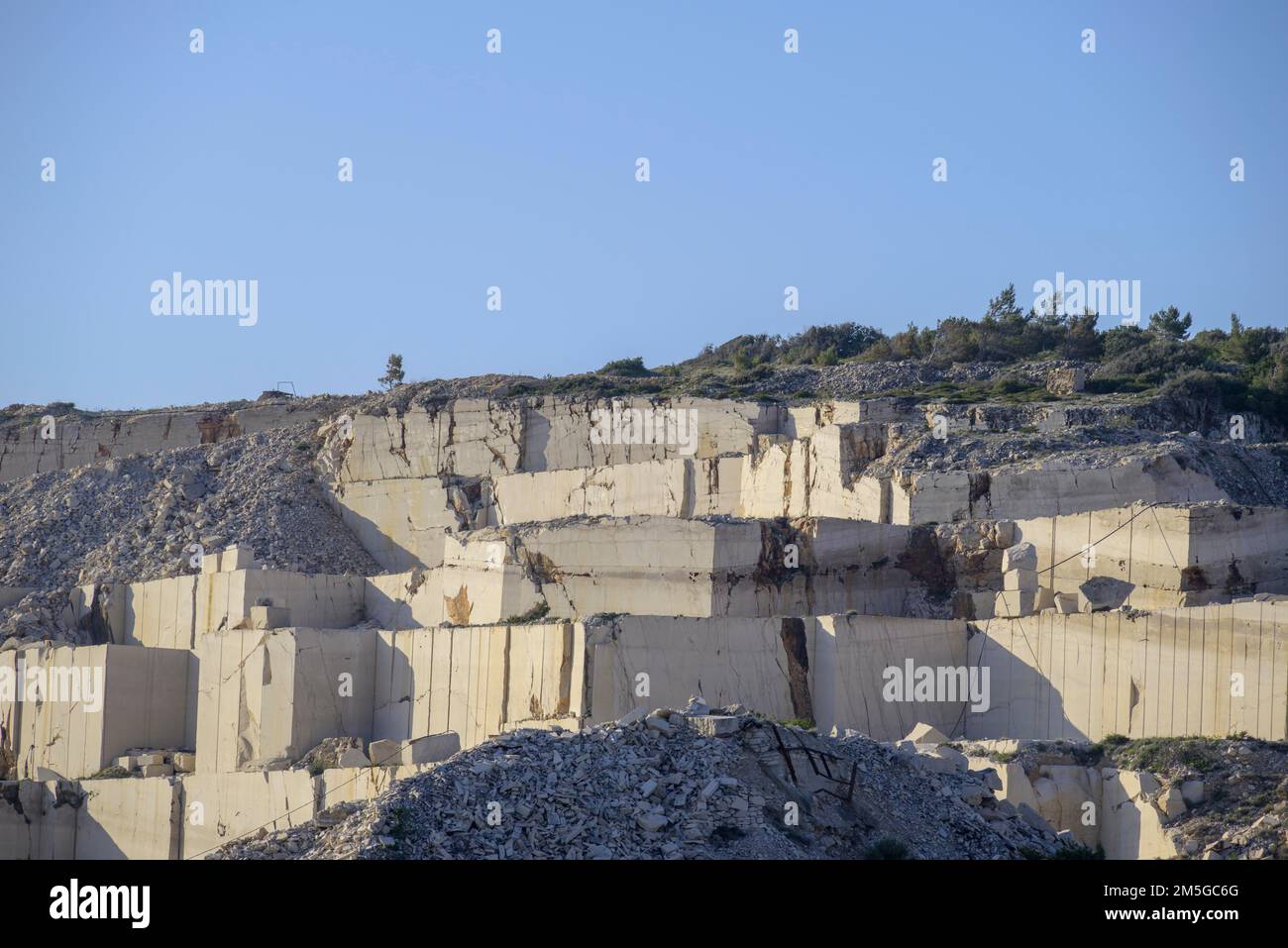 Pucisca quarry hi-res stock photography and images - Alamy