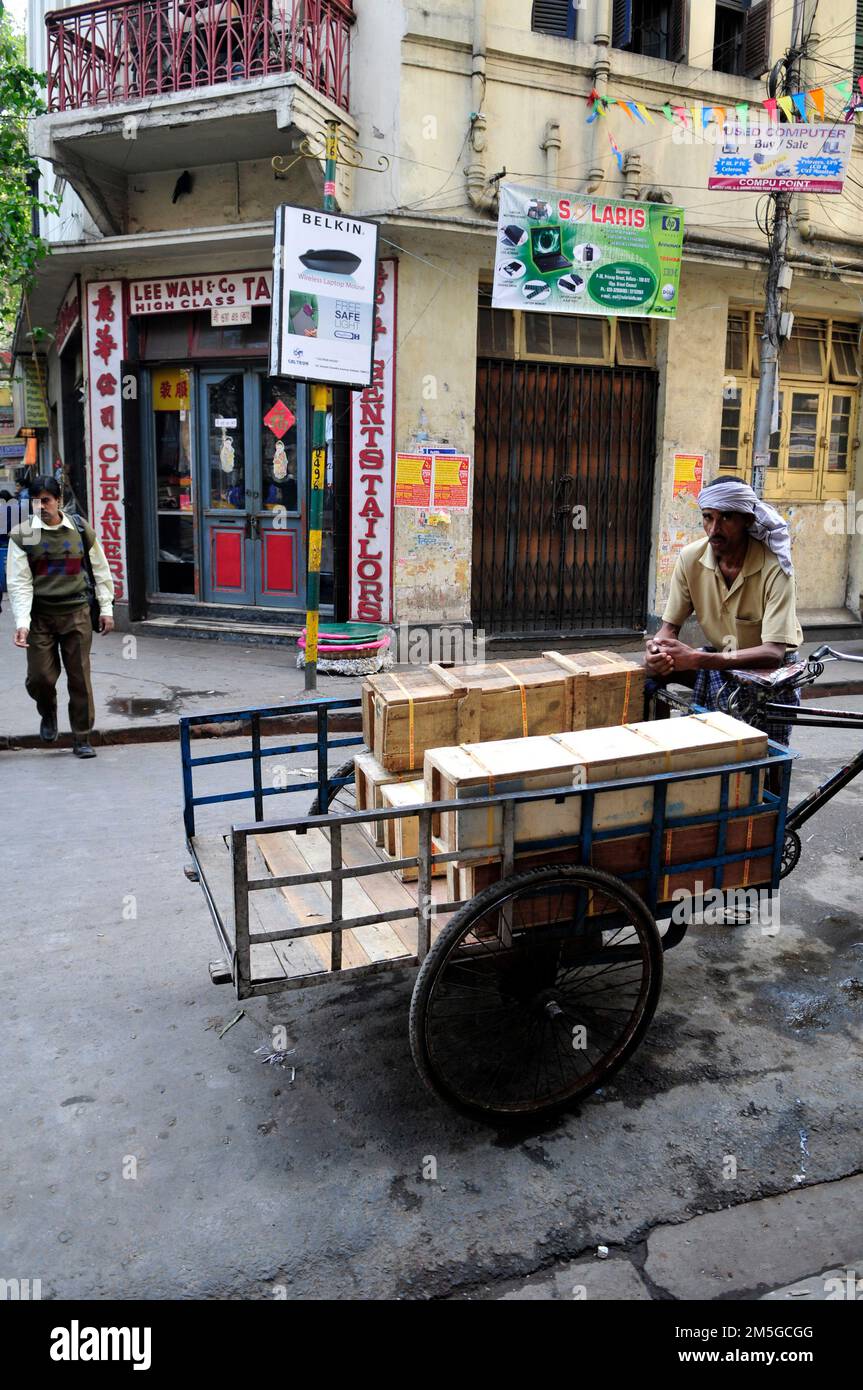 Lee Wah & Co. Tailors shop in Bowbazar, Kolkata, India Stock Photo - Alamy
