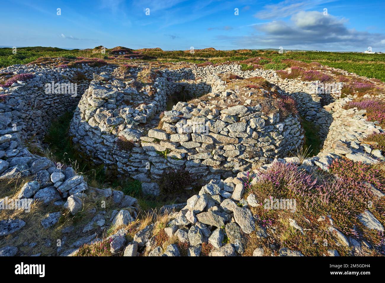 Ballowall Barrow prehistoric chambered tomb, Carn Gluze, Ballowall ...