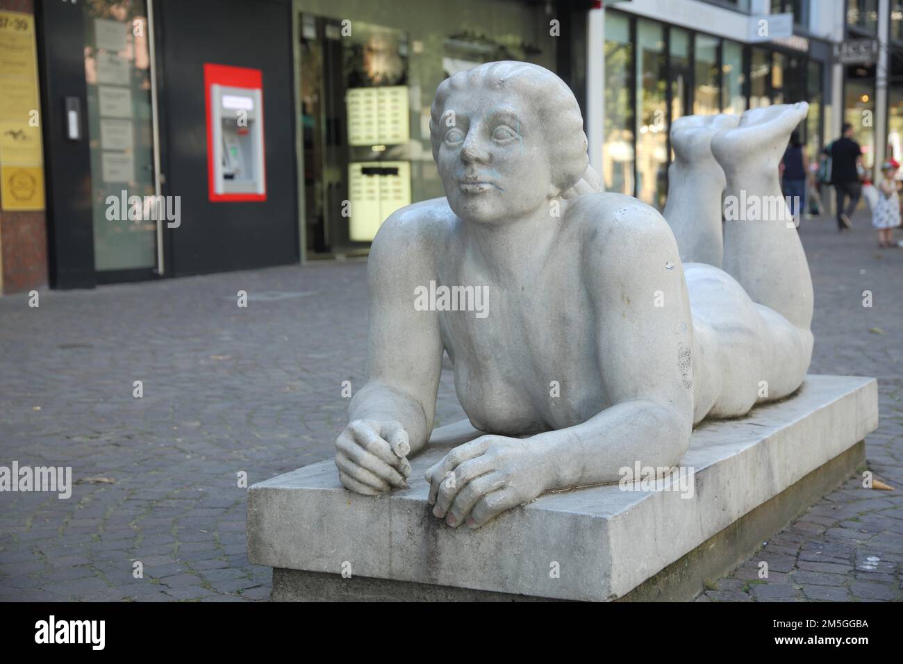 Sculpture, Artwork Reclining by Willi Schmidt 1977, Fressgass, Old Town ...