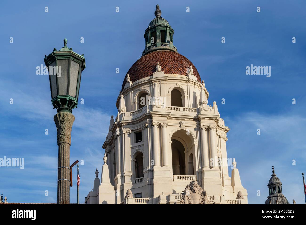 The city hall building in Pasadena, California Stock Photo - Alamy