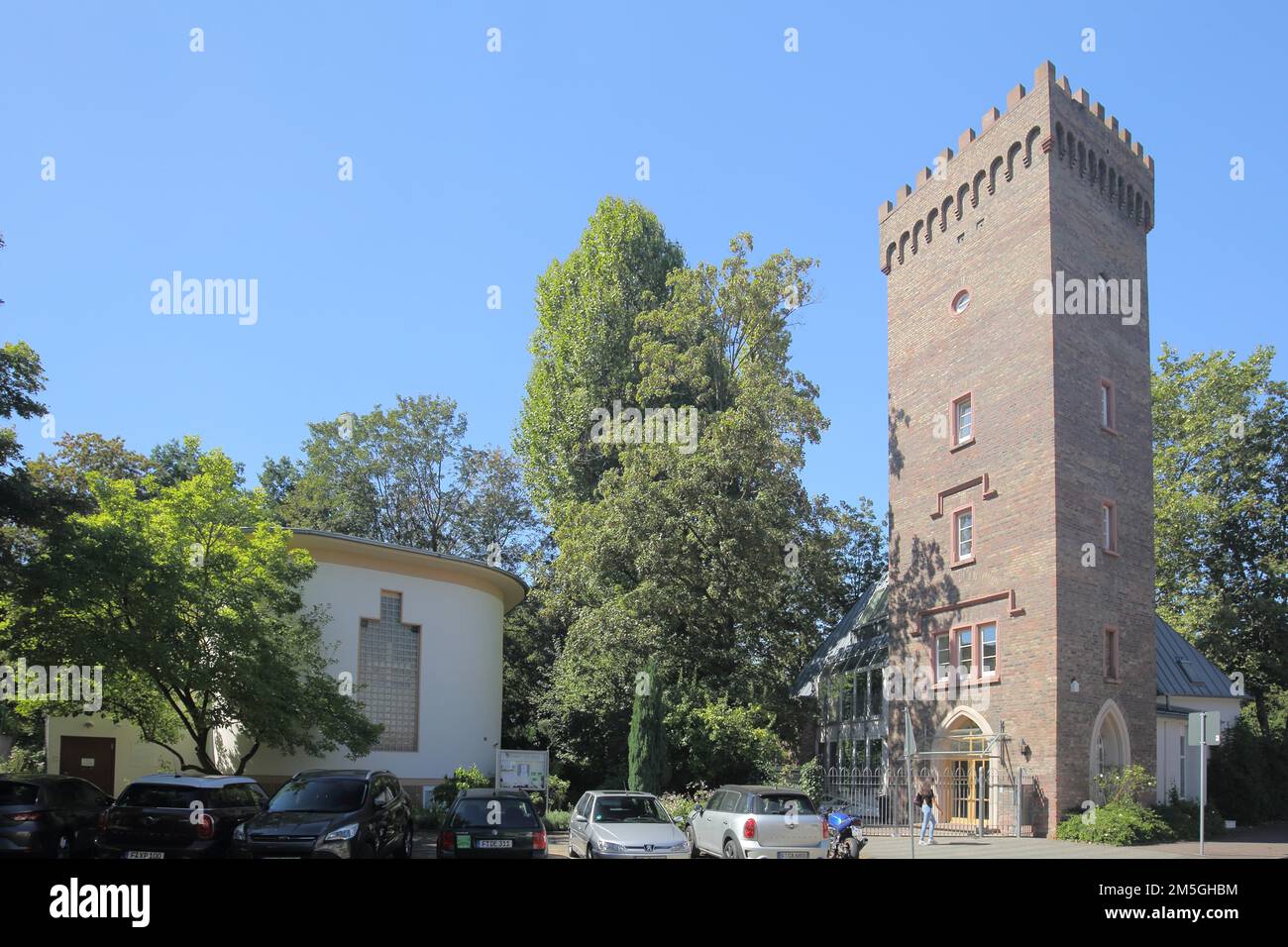 Rapunzel tower hi-res stock photography and images - Alamy