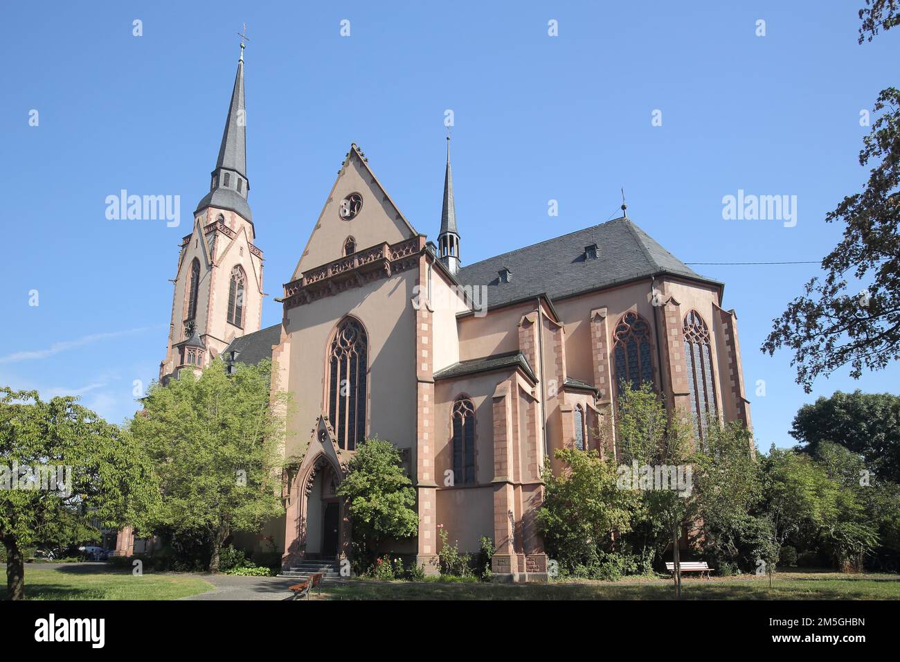 Neo-Gothic, St. Mauritius Church, Schwanheim, Main, Frankfurt, Hesse ...