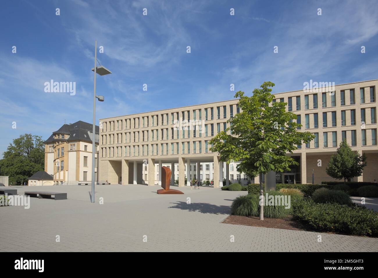 Campus Square with State Library Technical University, Campus in ...