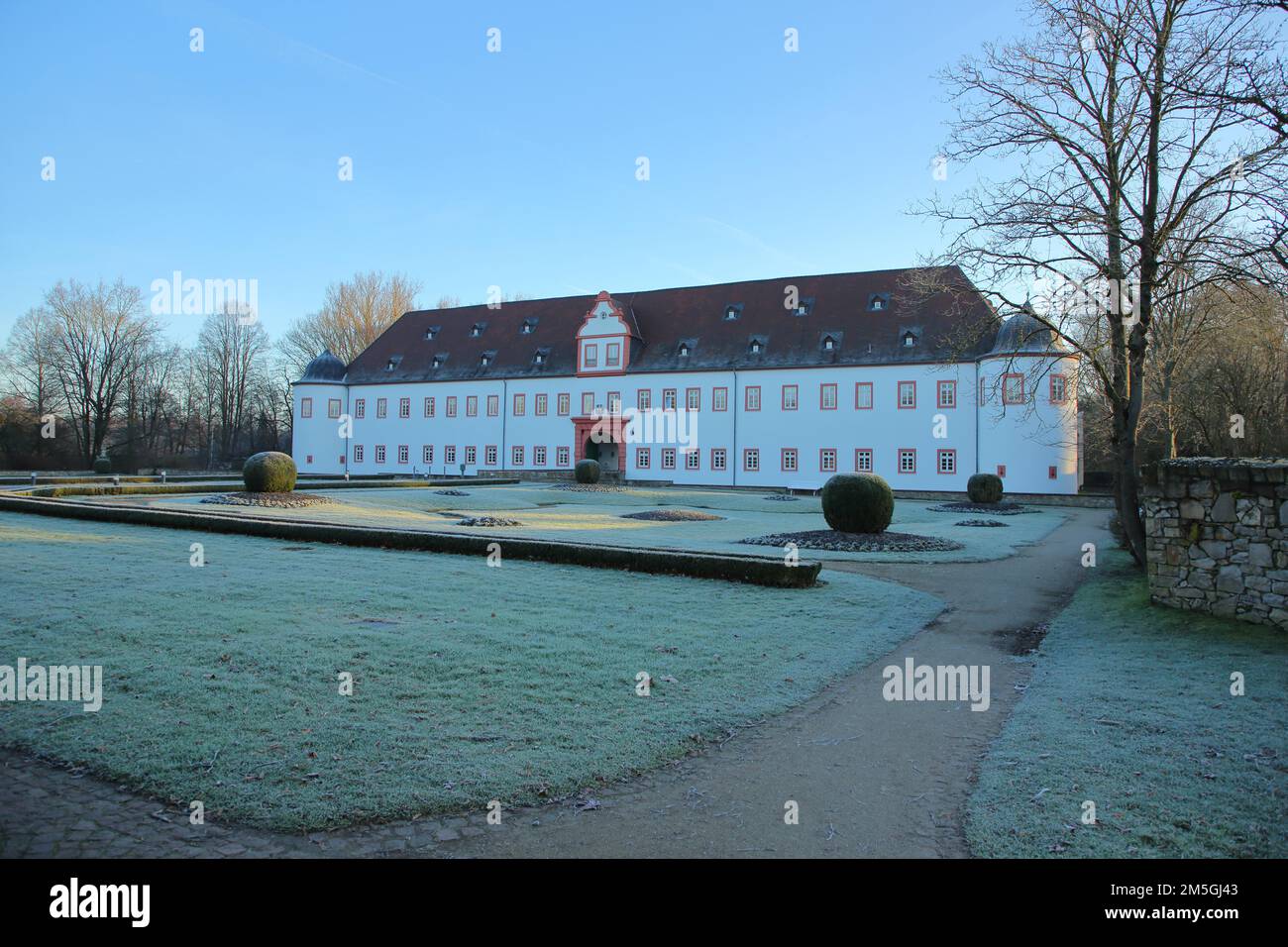 Heusenstamm castle or schonborn castle hi-res stock photography and ...