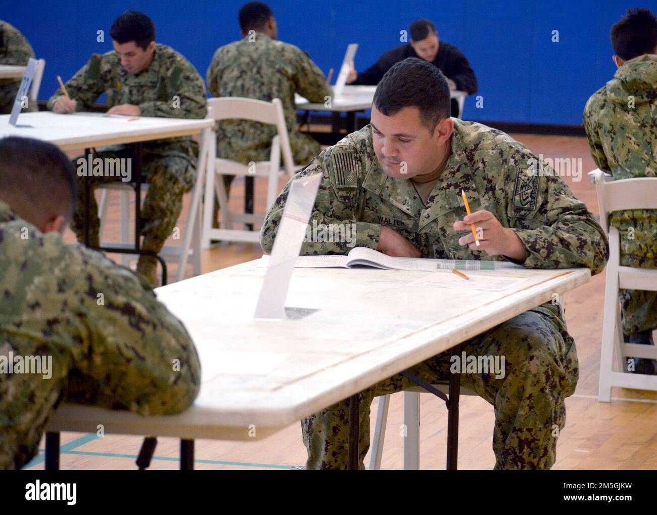 220317-N-OX321-1003 NAVAL AIR STATION SIGONELLA, Italy (March 17, 2022 ...