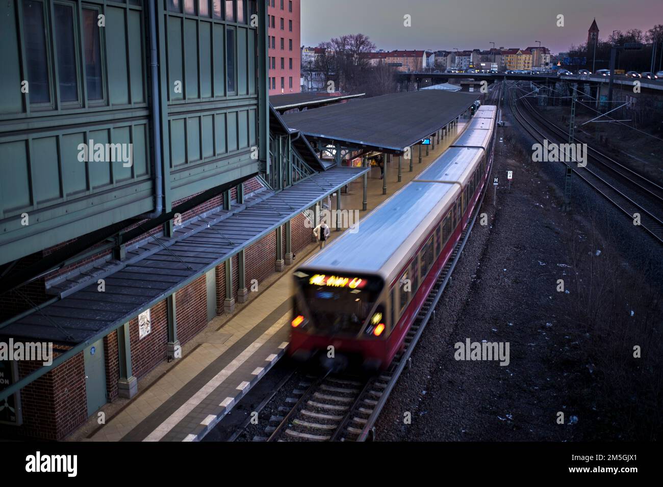 Germany, Berlin, 22. 03. 2022, Westend S-Bahn station, platform ...