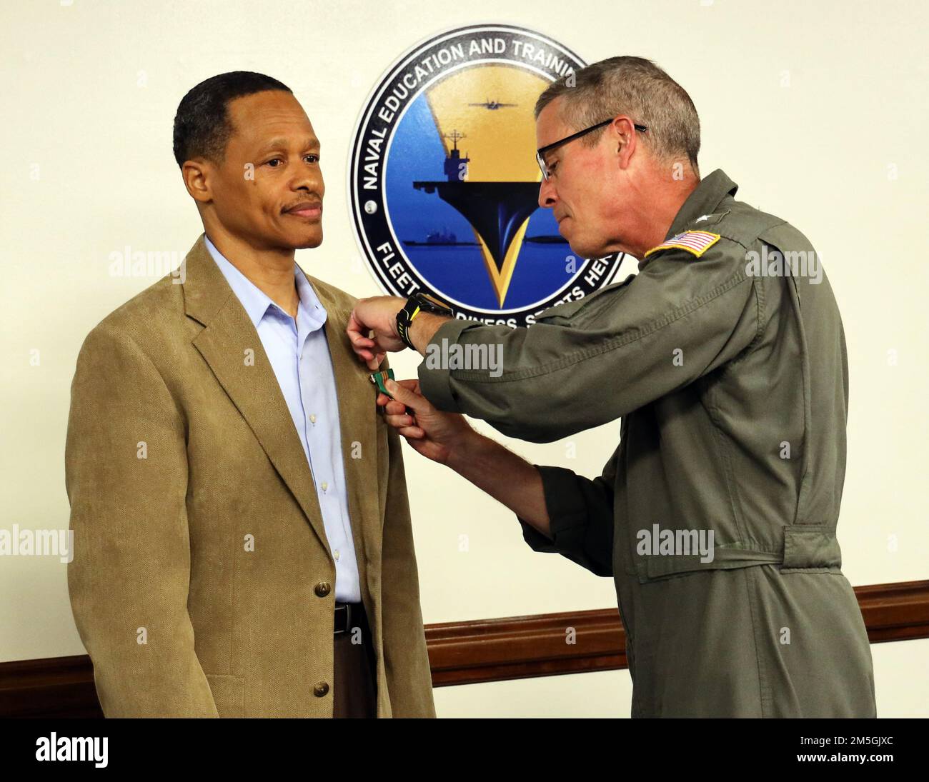 Civilian service achievement medal hi-res stock photography and images ...