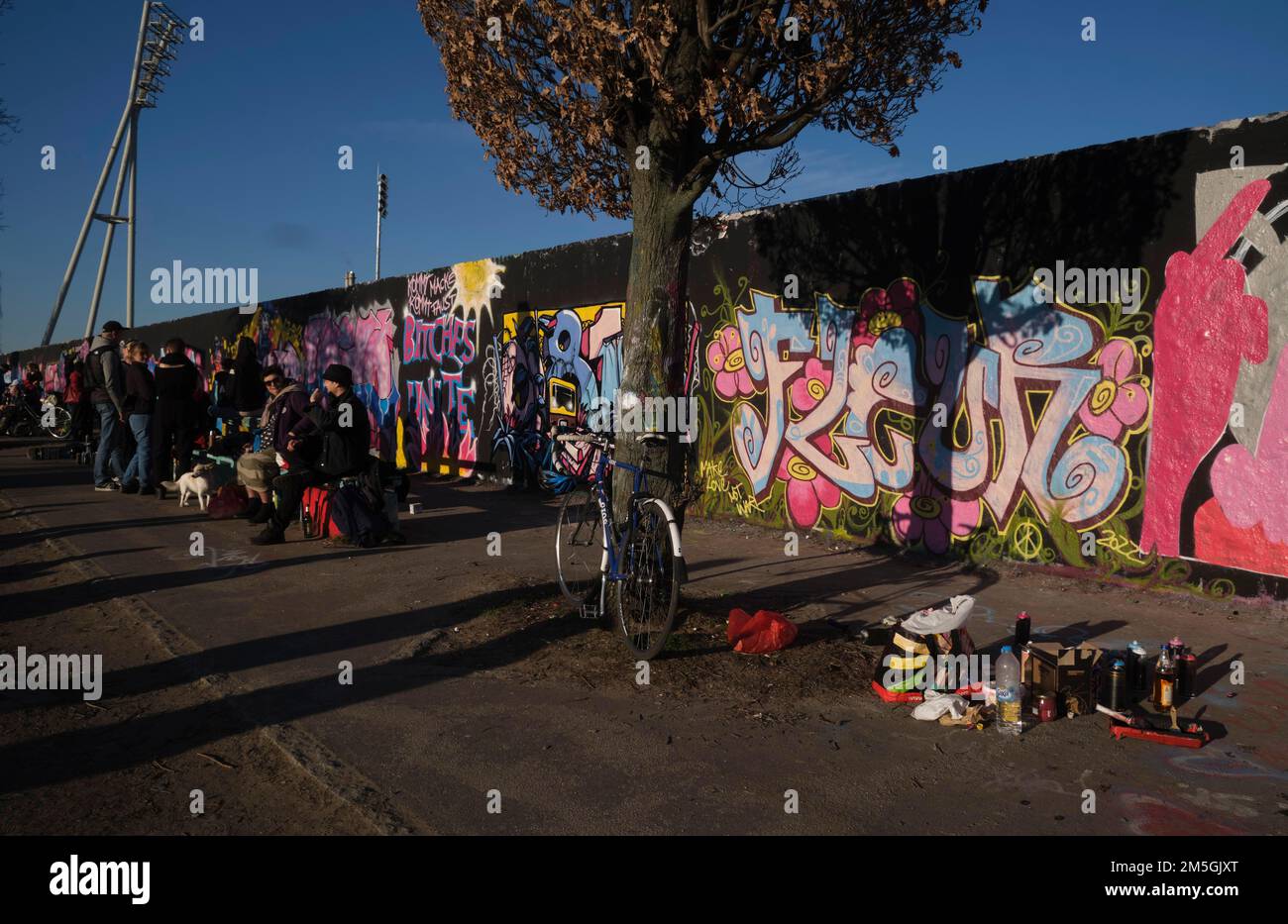Germany, Berlin, 05. 03. 2022, Mauerpark, graffiti wall, schwatz ...