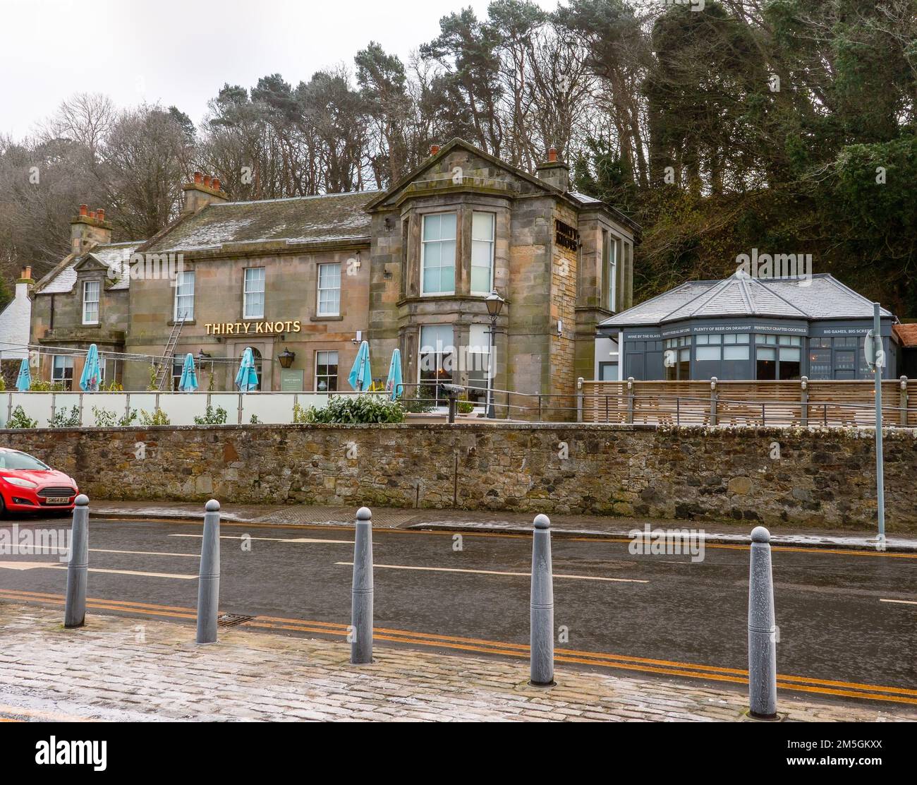 Thirty knots hi-res stock photography and images - Alamy