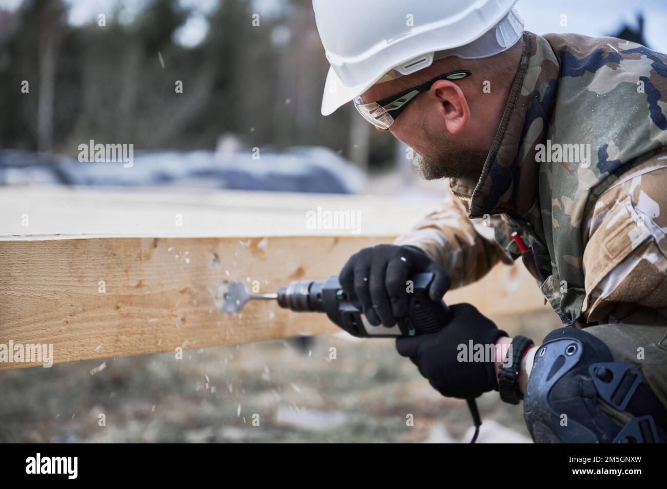 Framing tool hi-res stock photography and images - Alamy