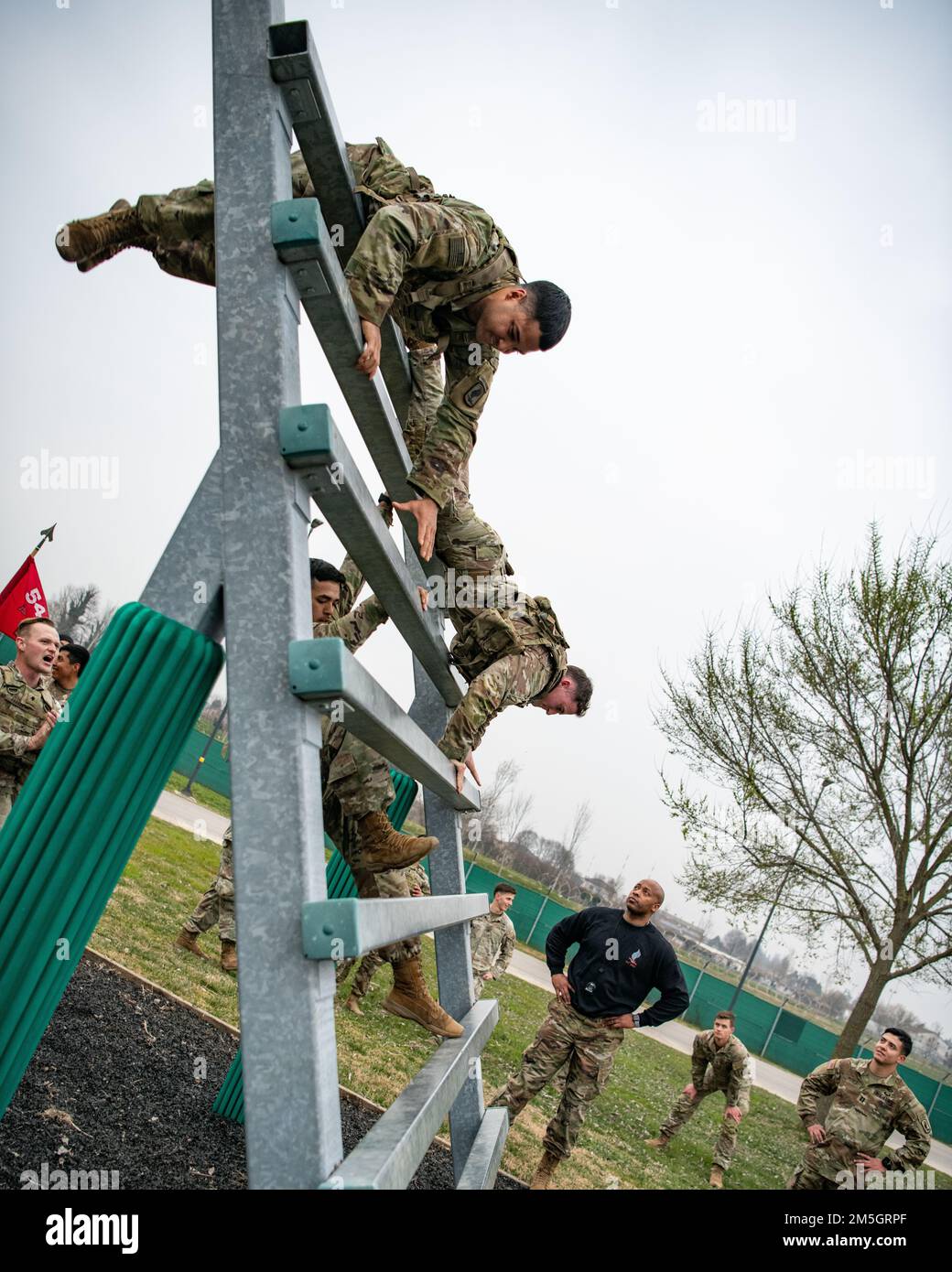 U.S. Army paratroopers assigned to the 173rd Airborne Brigade descend a ...