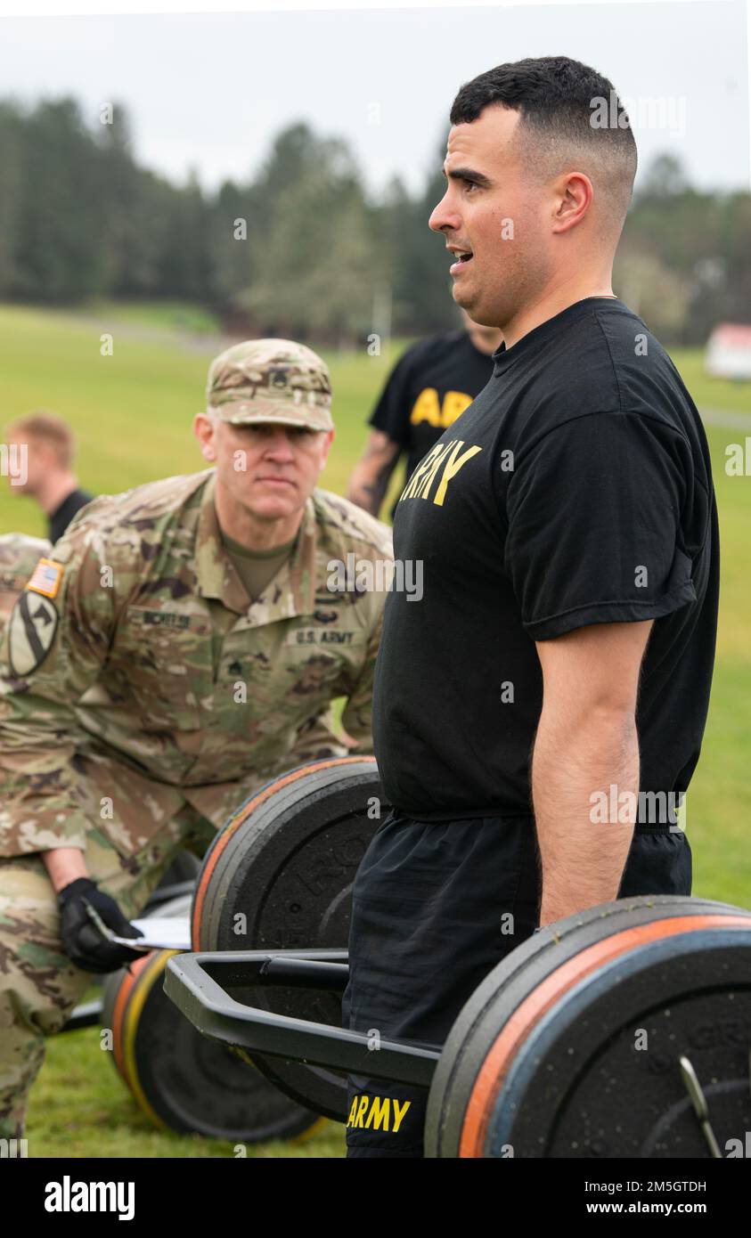 Oregon Army National Guard Sgt. Nathan Flores take part in the Army ...