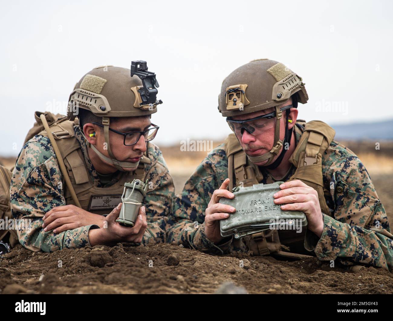 U.S. Marine Corps combat engineers with Battalion Landing Team 1/5 ...