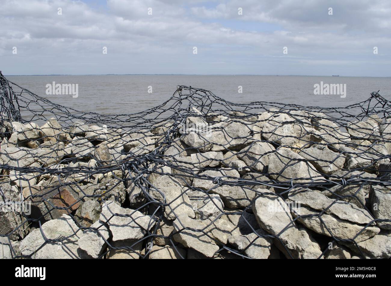 Gabion coast hi-res stock photography and images - Alamy