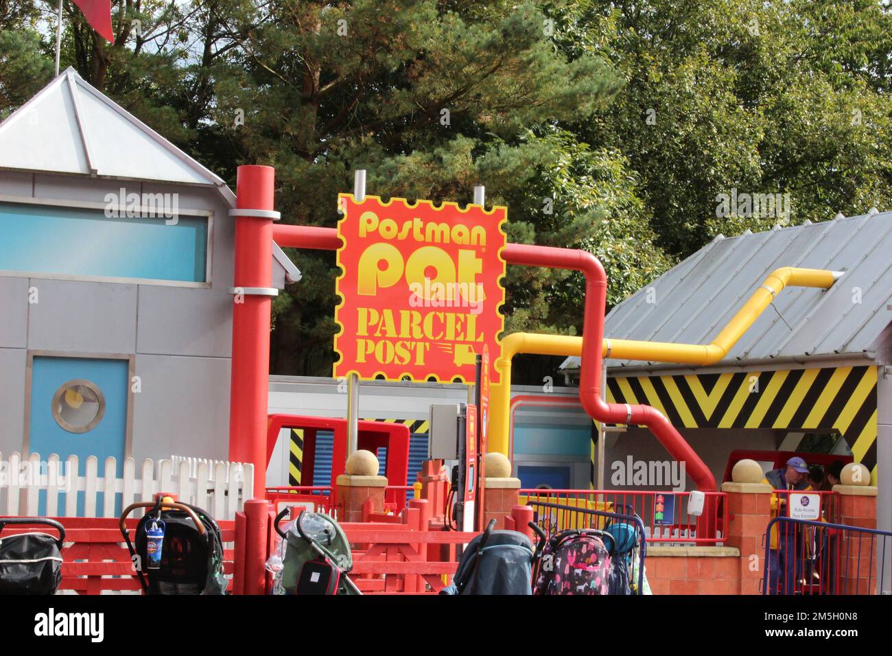 Alton towers water park hi-res stock photography and images - Alamy