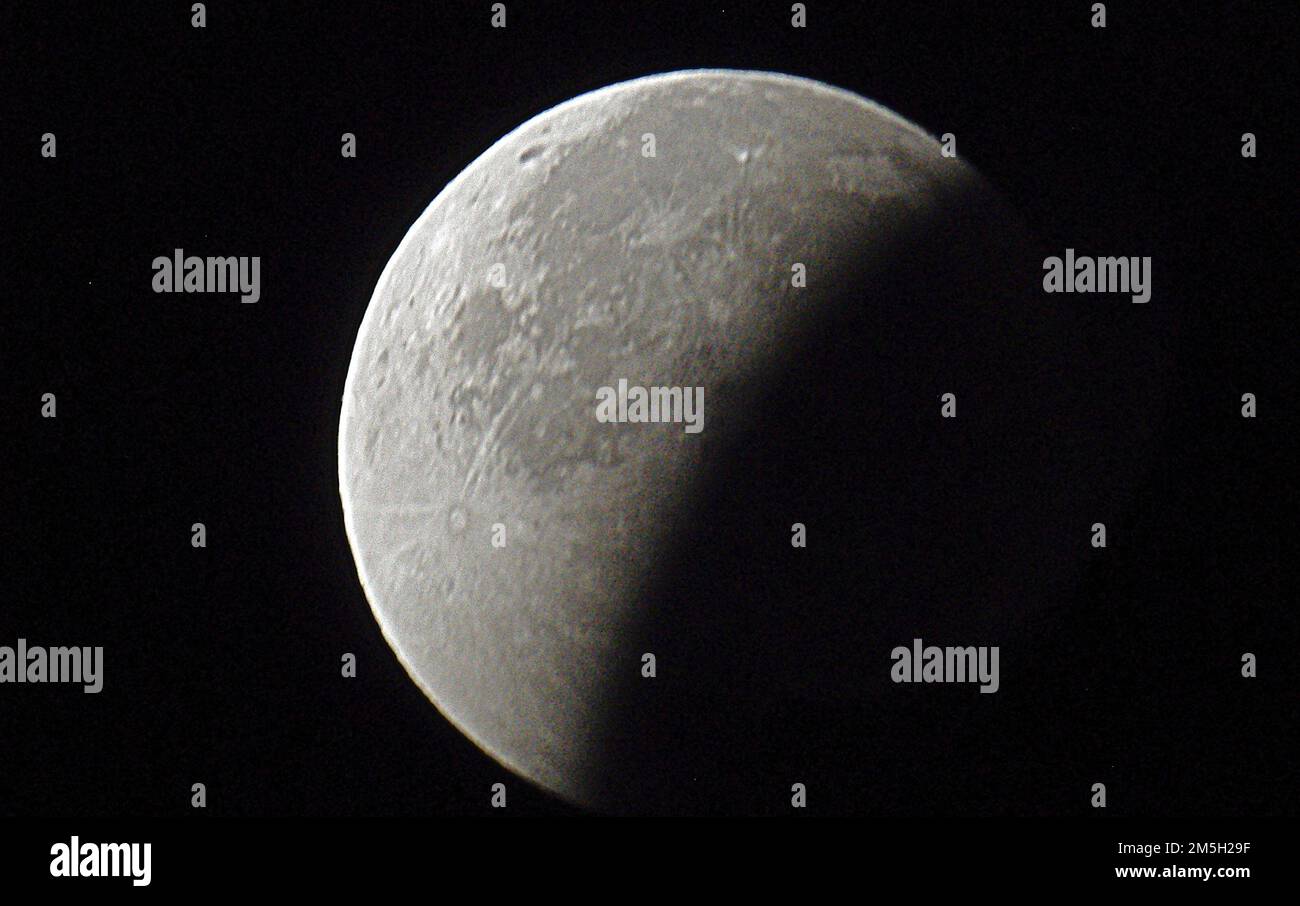 Full moon 2008 hi-res stock photography and images - Alamy