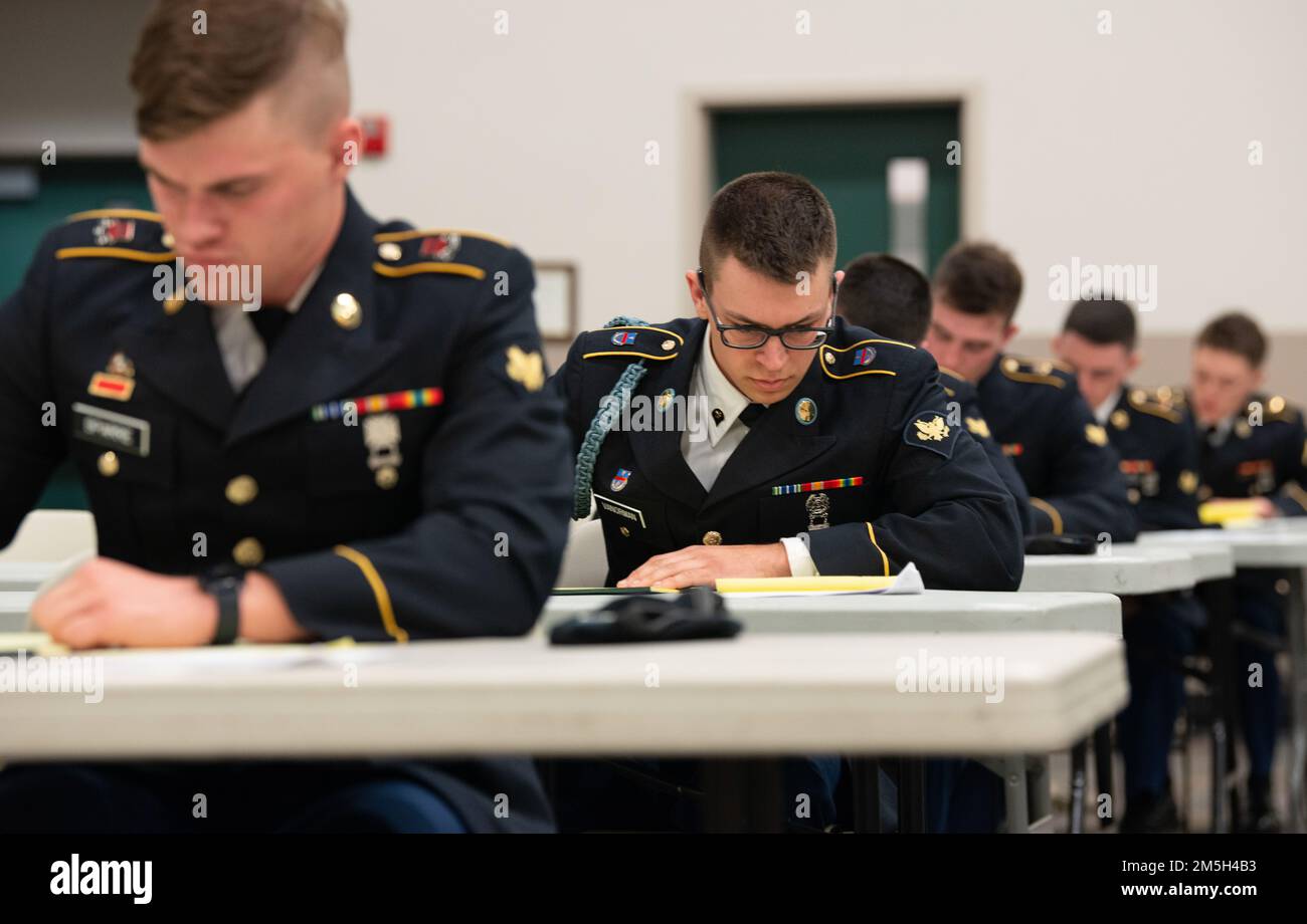 Oregon Army National Guard Soldiers take part in review boards and ...