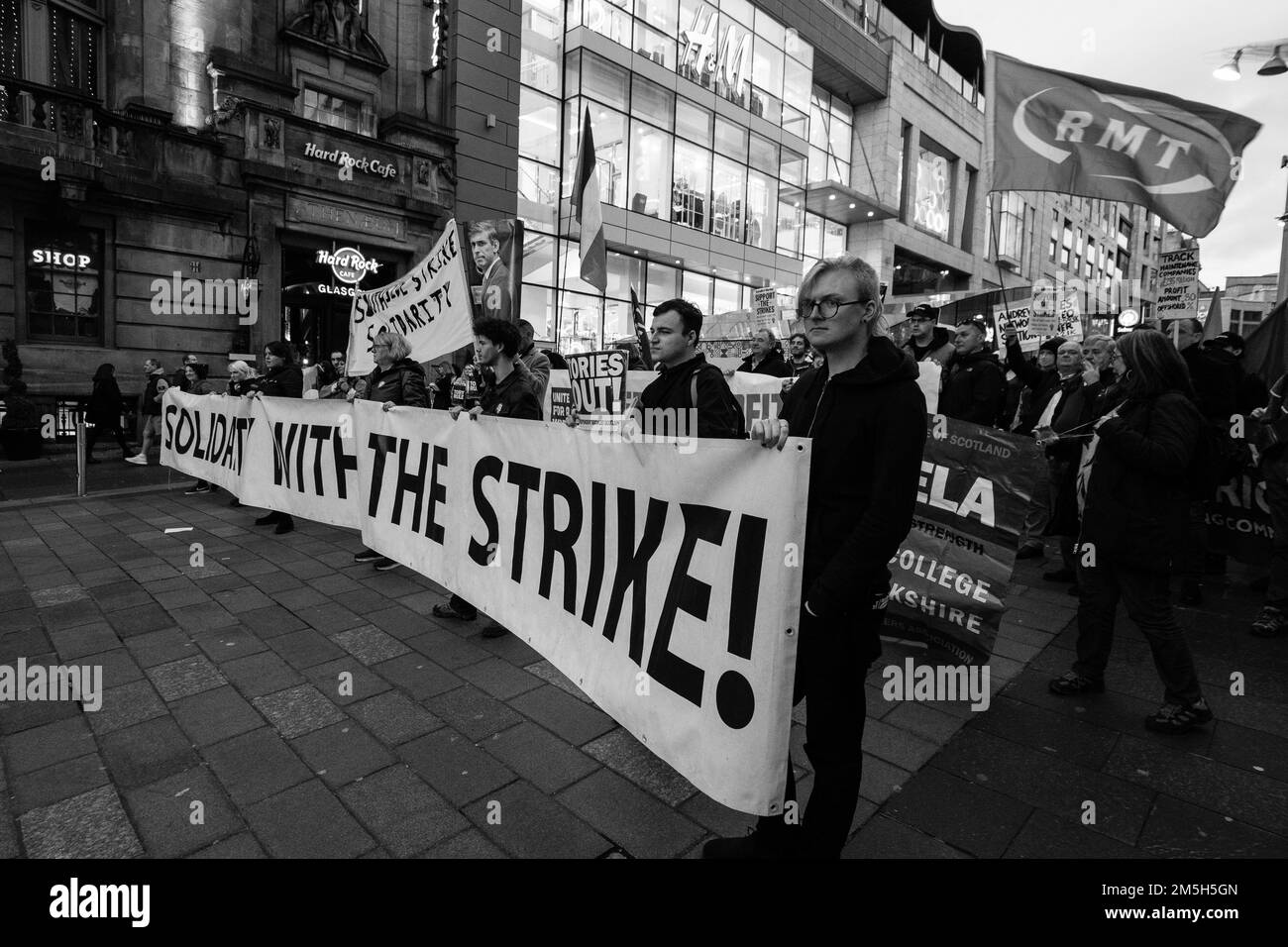 Glasgow Strike Solidarity protest held in response to Prime Minister ...