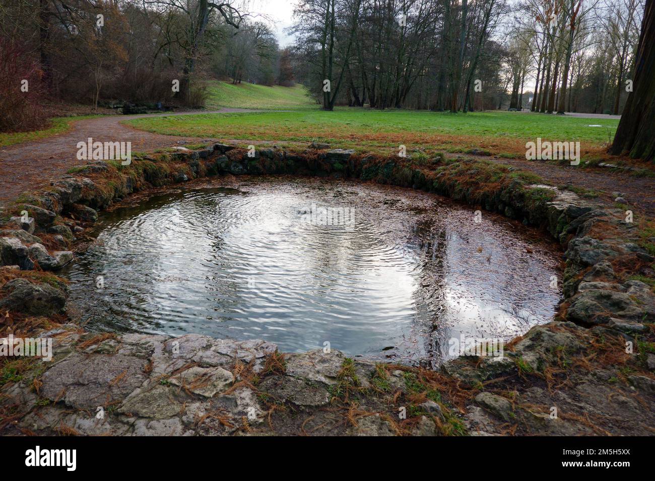 Weimar, Germany. 23rd Dec, 2022. The ox-eye in the park on the Ilm ...