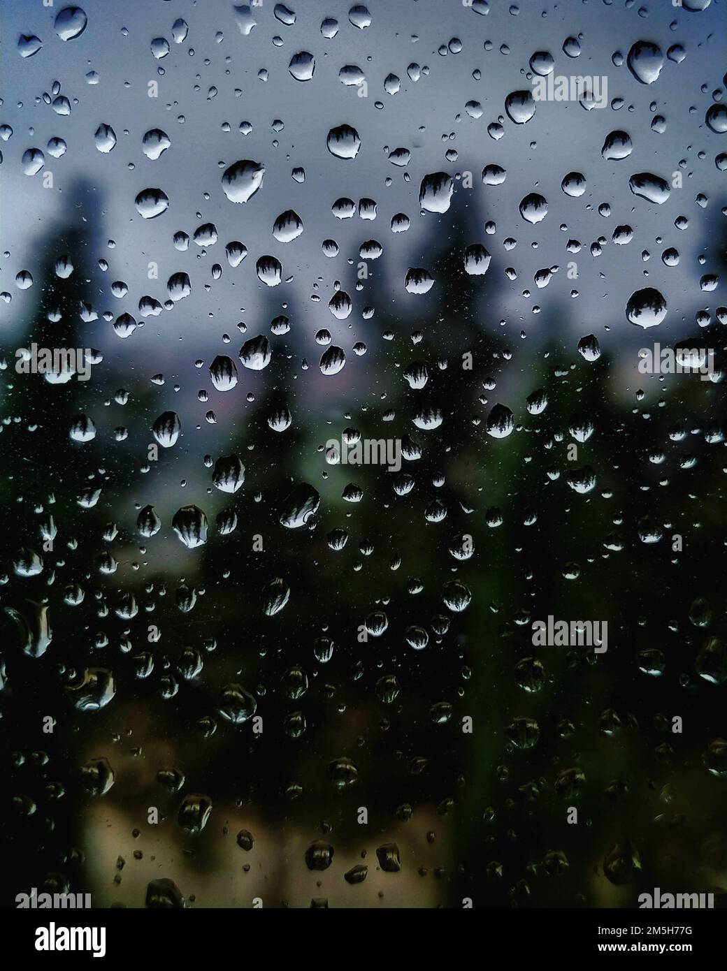 Transparent droplet hi-res stock photography and images - Alamy