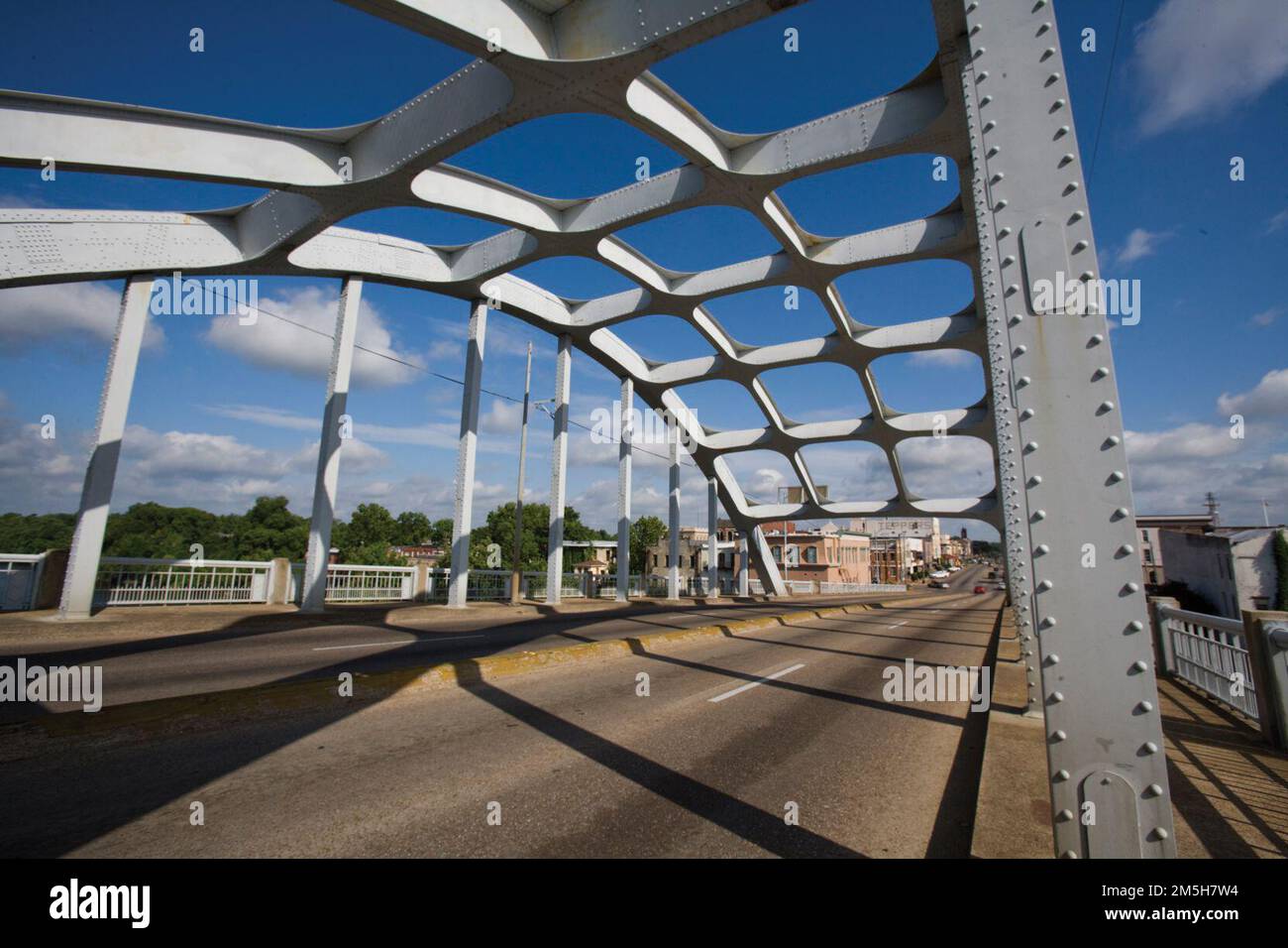 Selma to Montgomery March Byway - Architecture of Edmund Pettus Bridge ...