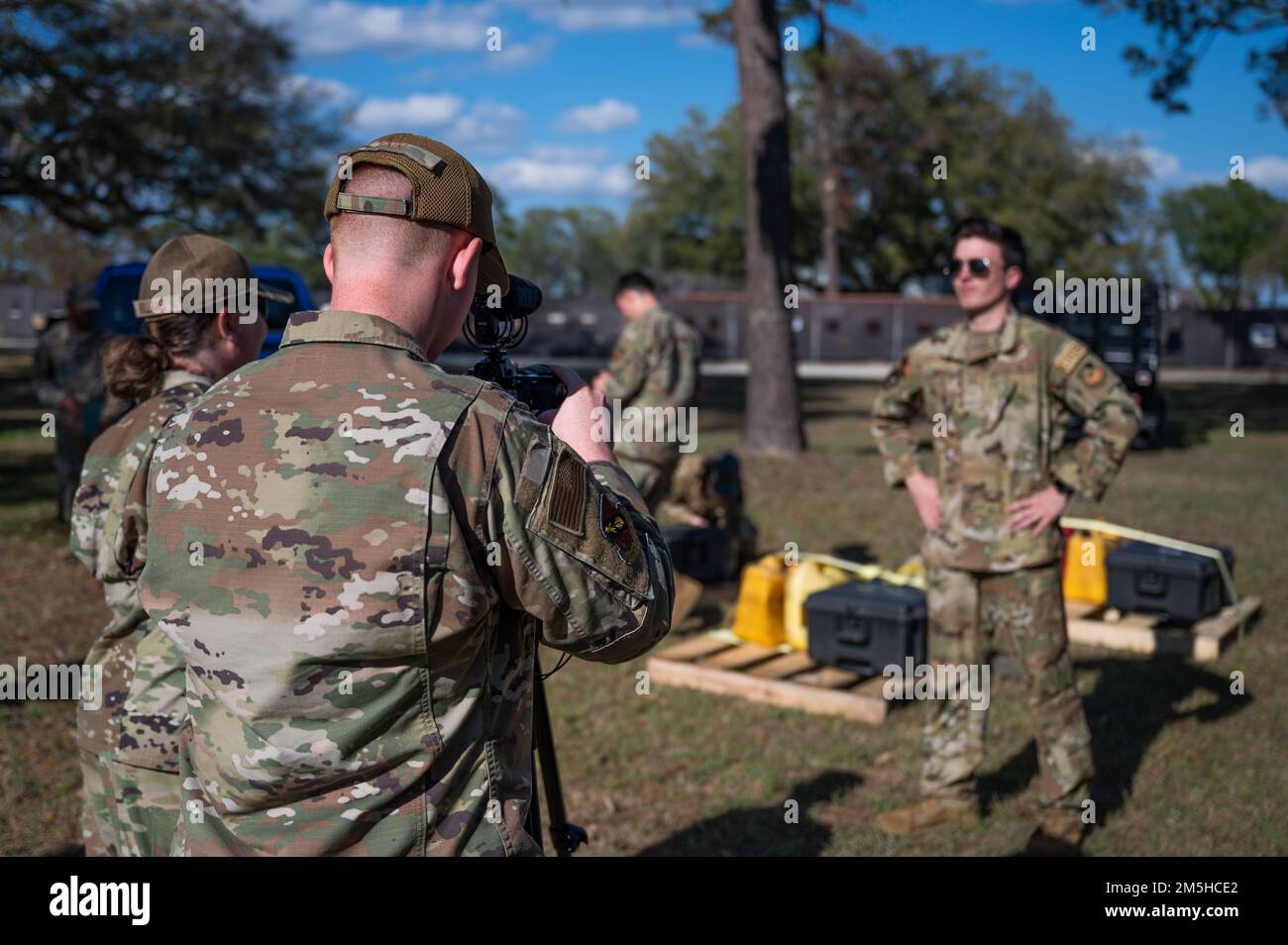 Joint combat camera hi-res stock photography and images - Alamy