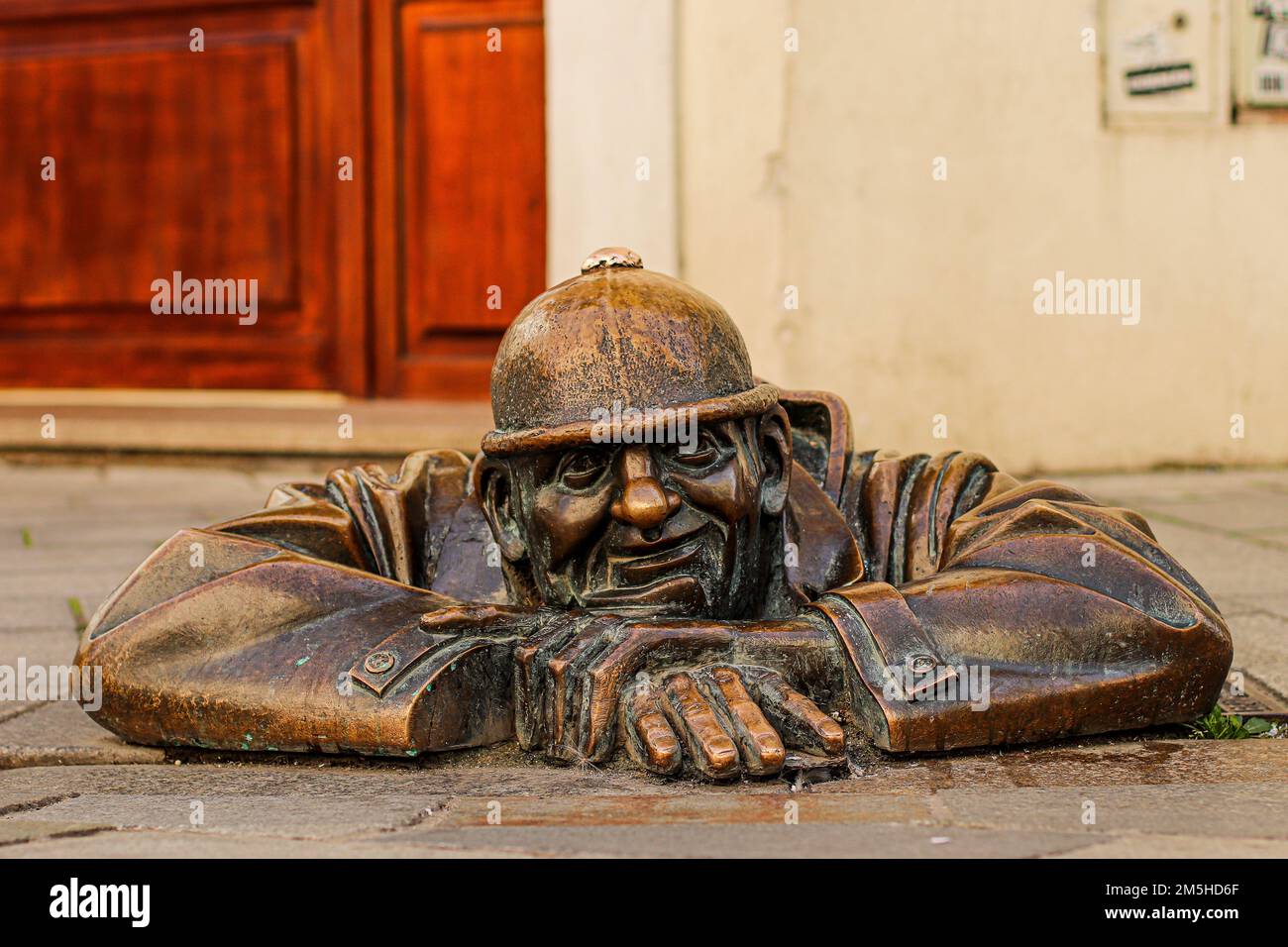 Estatua de Cumil "Man at work statue", Hombre en el trabajo, en ...