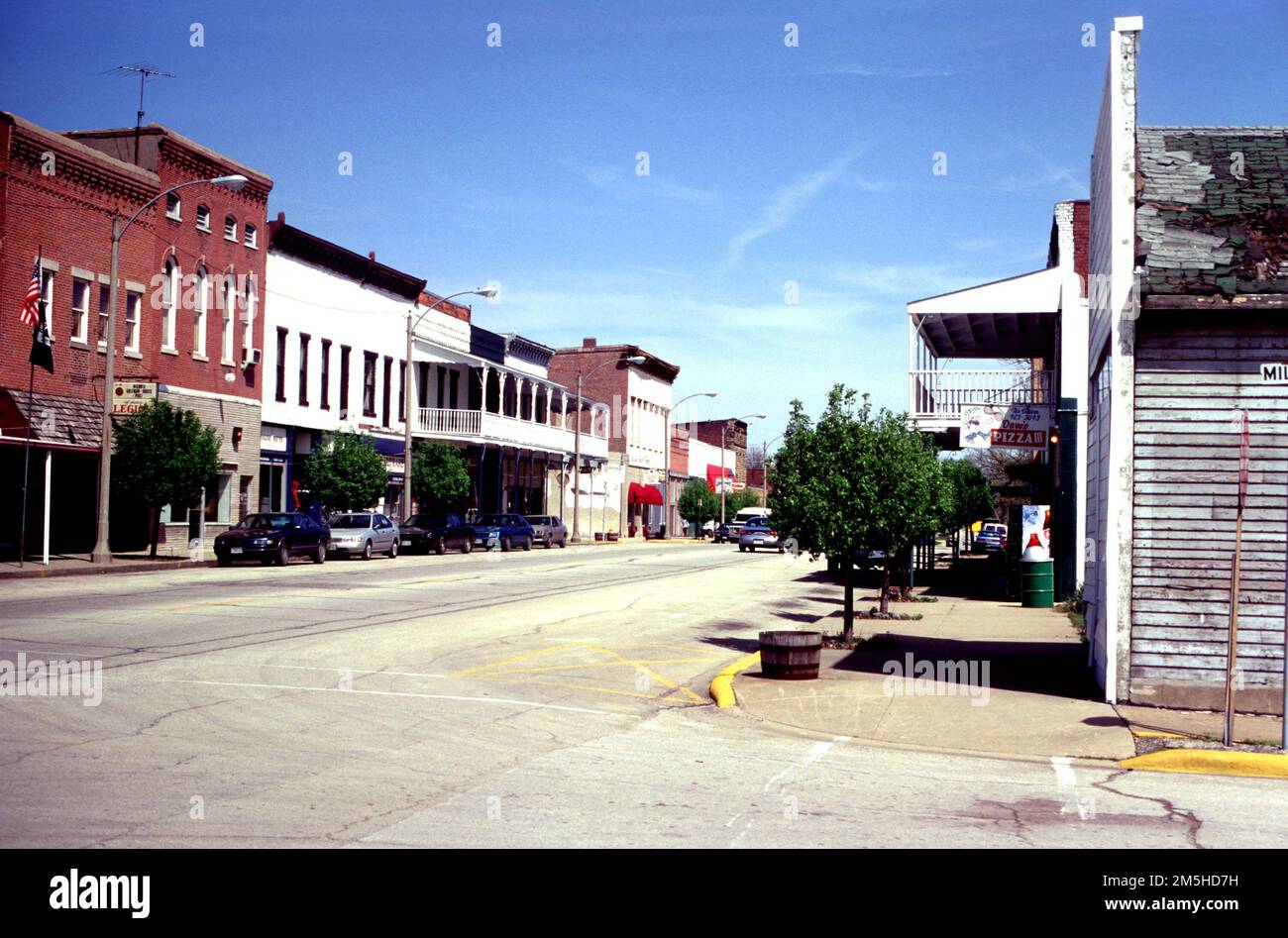 Historic National Road - Greenup's Overhanging Porches. The quaint ...
